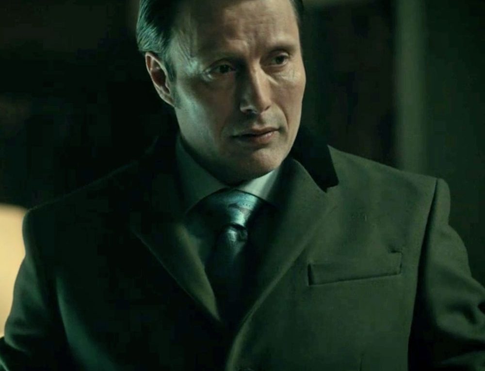 Hannibal's Brown & Green Suit for a Dinnner with Tobias